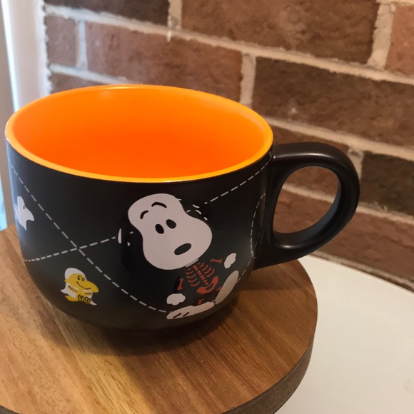 Dining | Hallmark Peanuts Snoopy Halloween Mug Skeleton Woodstock Ghost ...